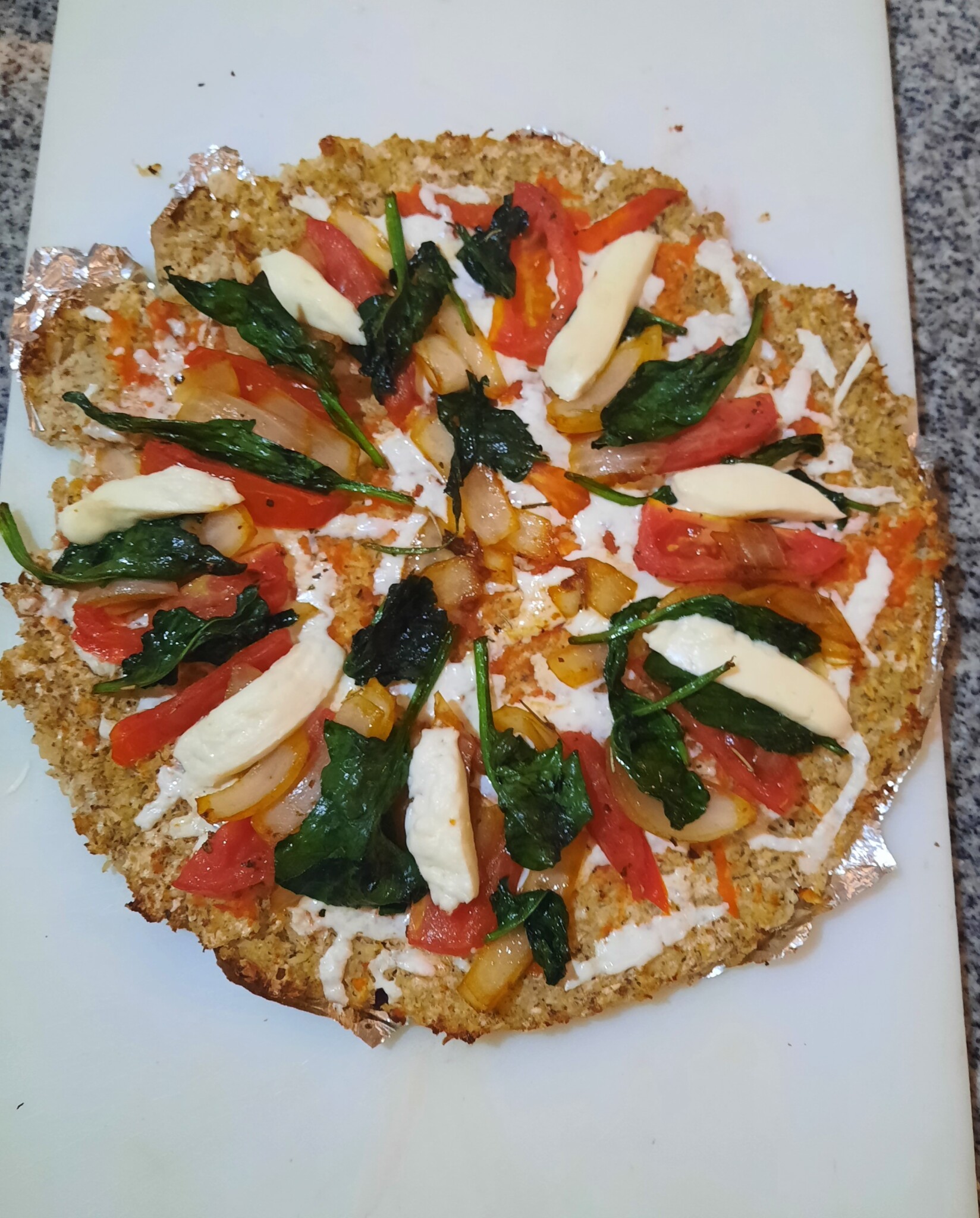 PIZZA CON BASE DE COLIFLOR